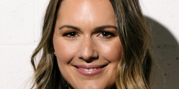 La australiana Katherine Bennell-Pegg realizará entrenamiento básico de ...