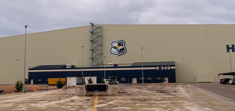 La base aérea de Zaragoza inaugura un hangar para su flota de A400M ...